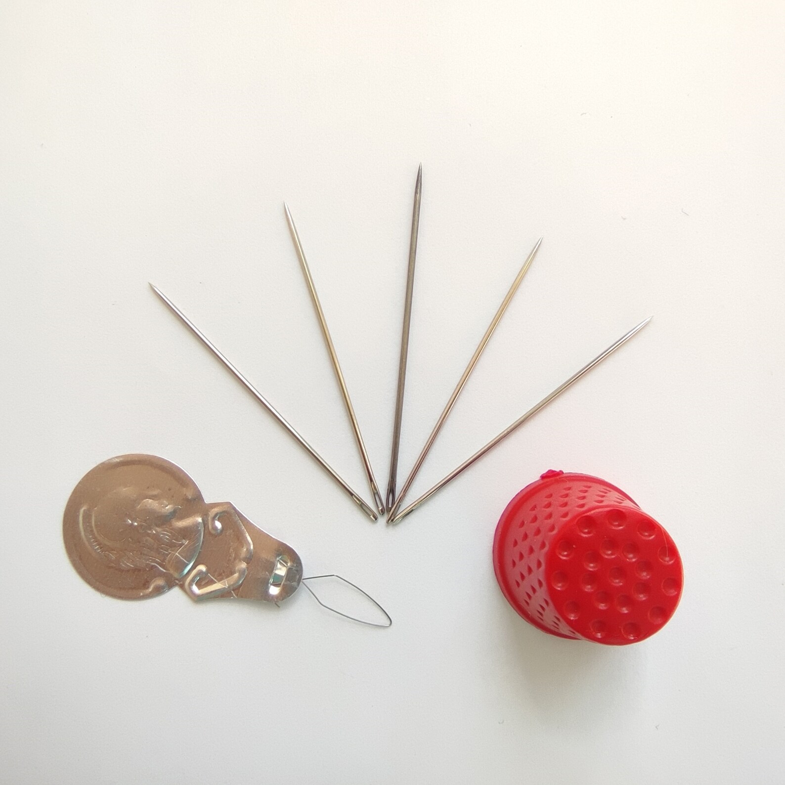 24 Color Set of Handy Polyester Sewing Thread Kit, 24 Spools 27 Yards ...