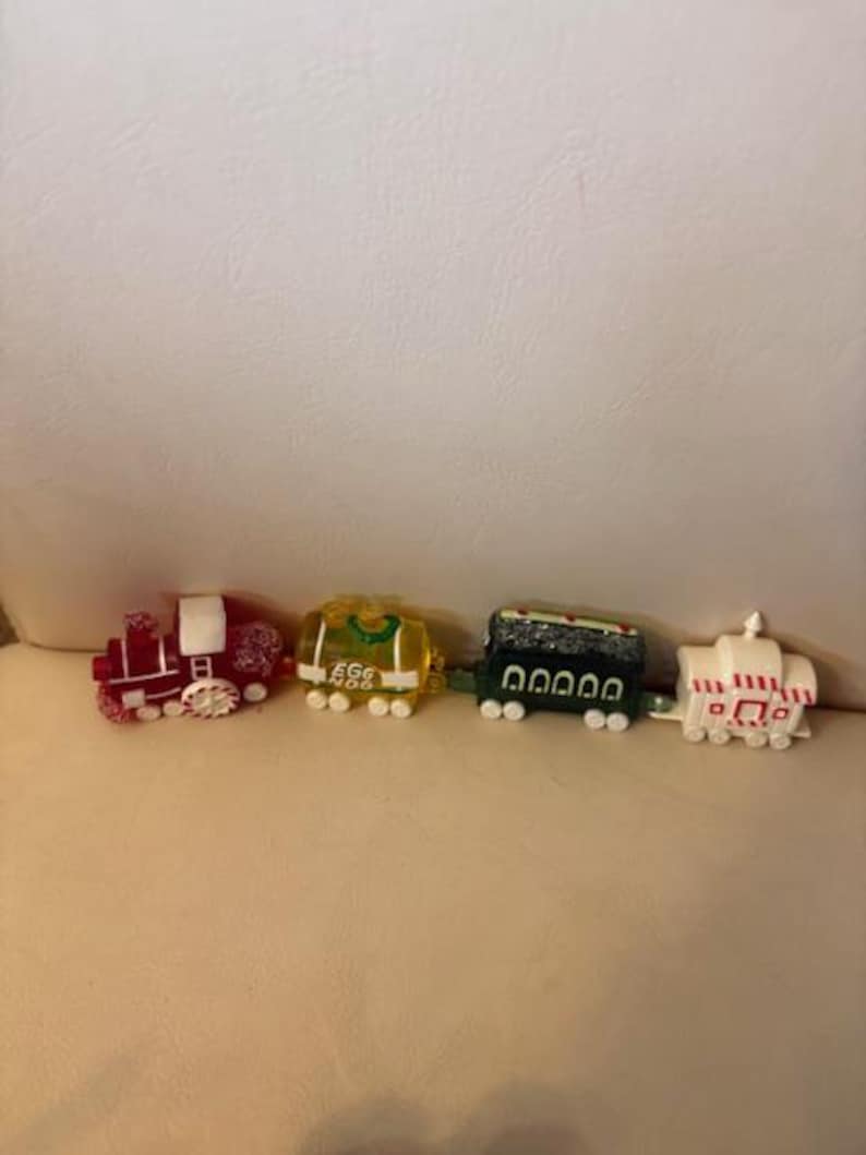 Vintage Hallmark Merry Miniatures- Christmas Season- Used- No Boxes ...