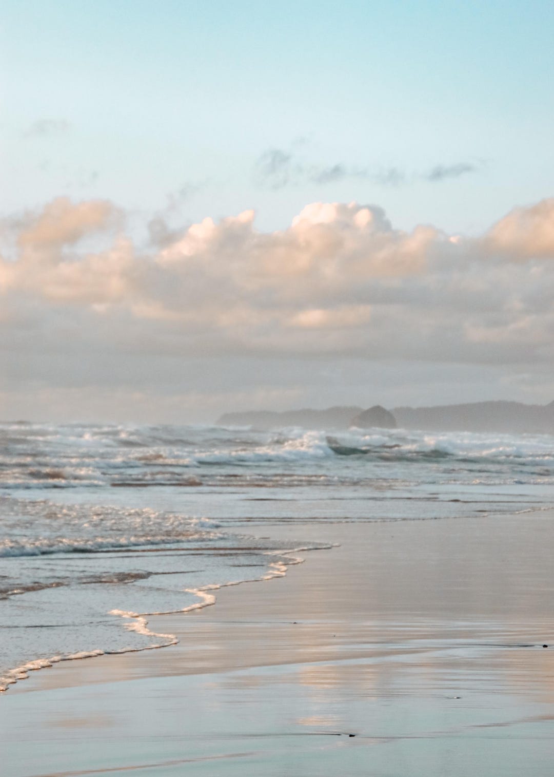 Aesthetic Beach Vibes |sunset Photo | Pacific Coast | Evening Sand ...