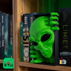 Alien Book Nook Shelf Insert Detailed Sci-fi Design & Decor, Perfect ...
