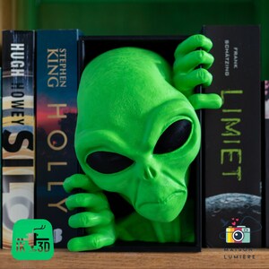 Alien Book Nook Shelf Insert Detailed Sci-fi Design & Decor, Perfect ...