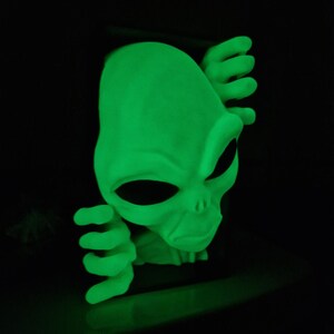 Alien Book Nook Shelf Insert Detailed Sci-fi Design & Decor, Perfect ...