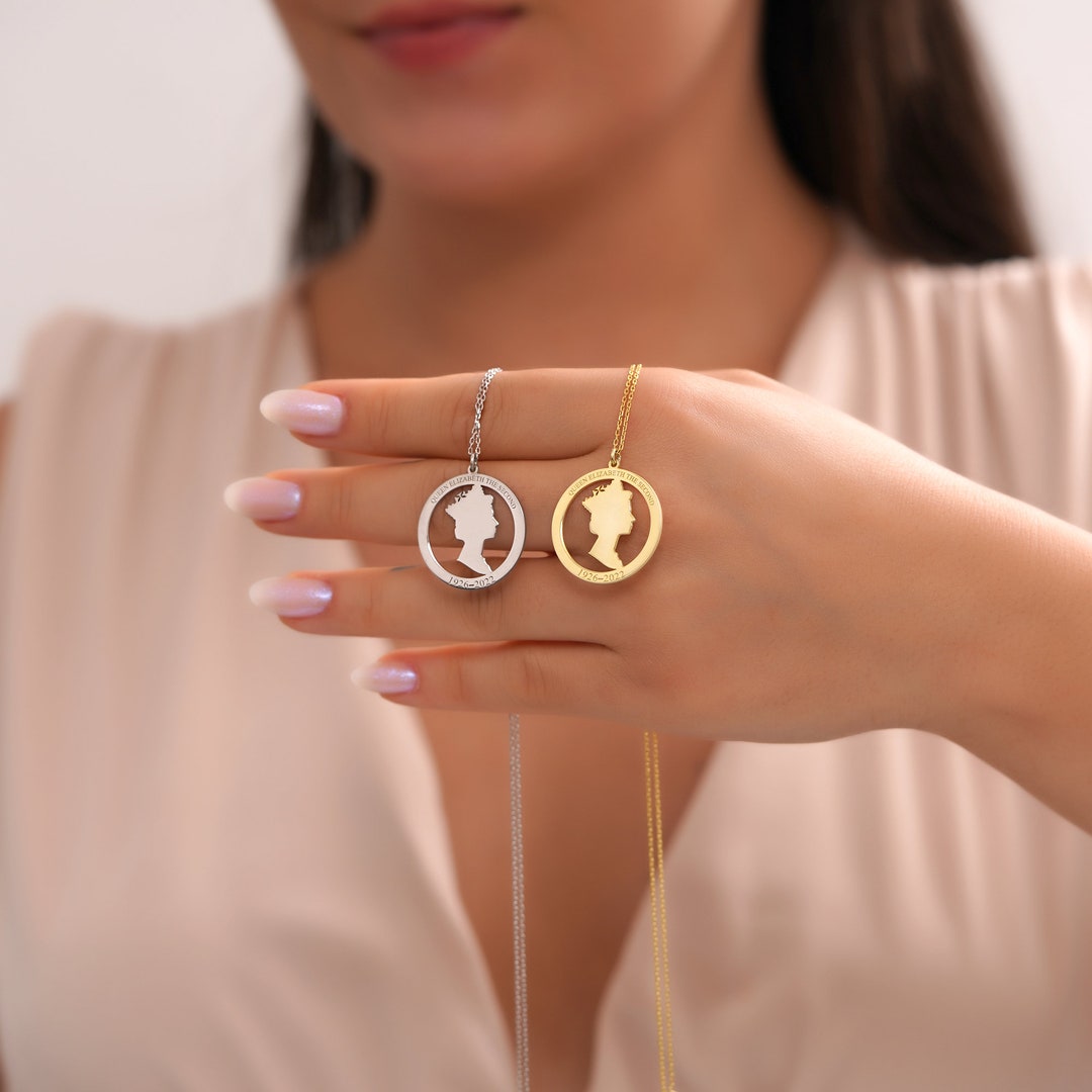 Queen Elizabeth’s Remembrance Necklace, Queen Necklace, Queen Elizabeth ...