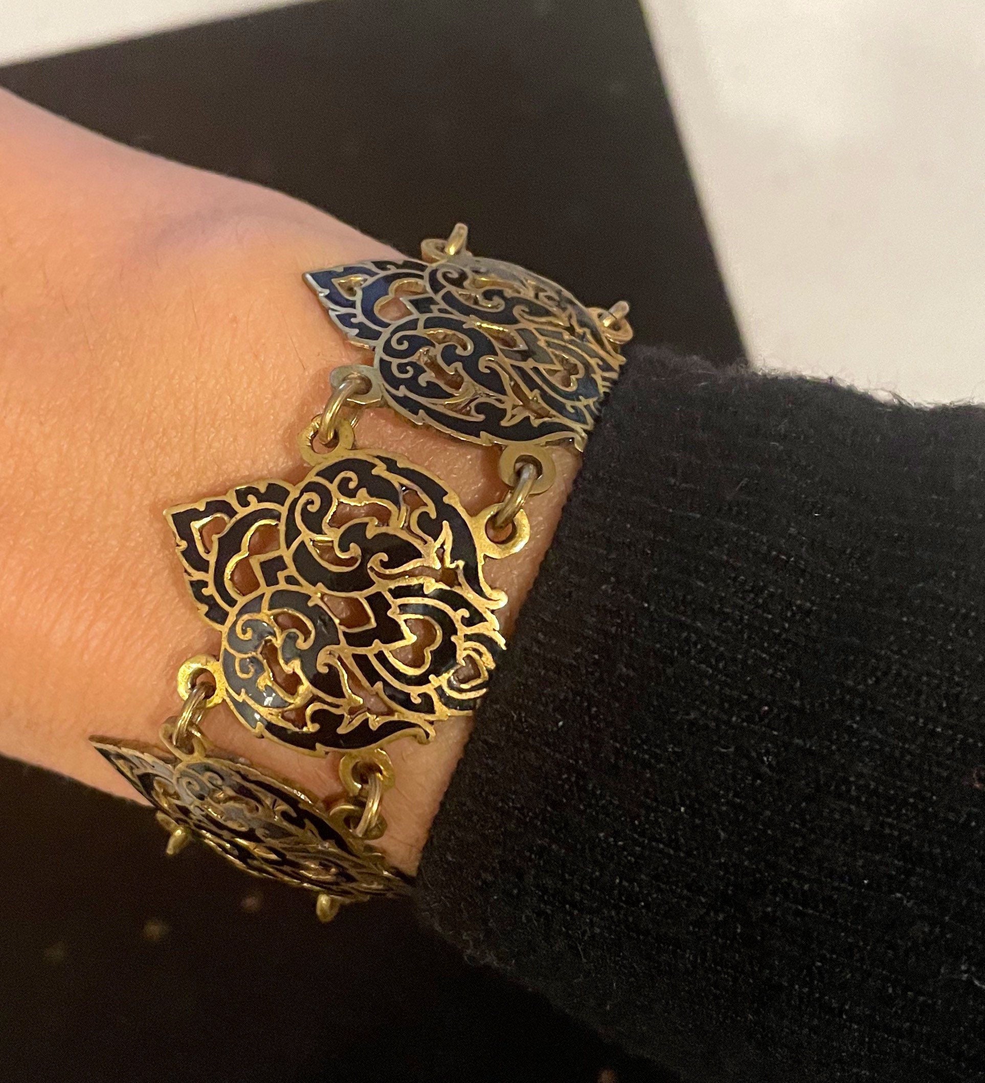 Stunning Bracelet Made in Siam. Made Before 1939. Gold and Black Links ...