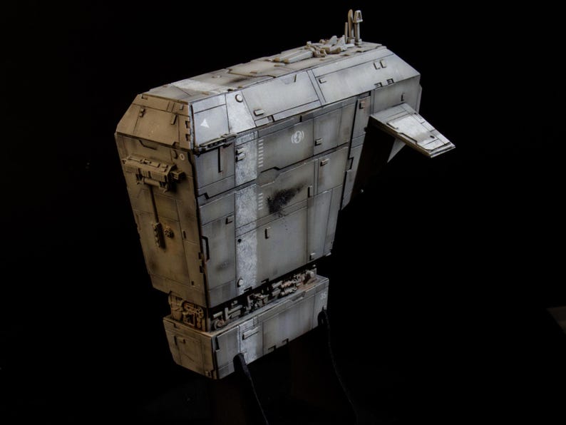 Spaceship Model Kit: J-77 Fulcrum - Etsy
