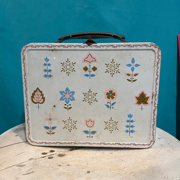 Vintage Lunch Box - Etsy