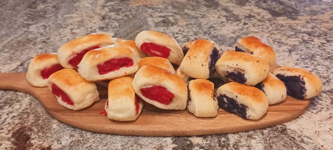 Bahug-bahug sold by the Dozen Ube/onion/red - Etsy