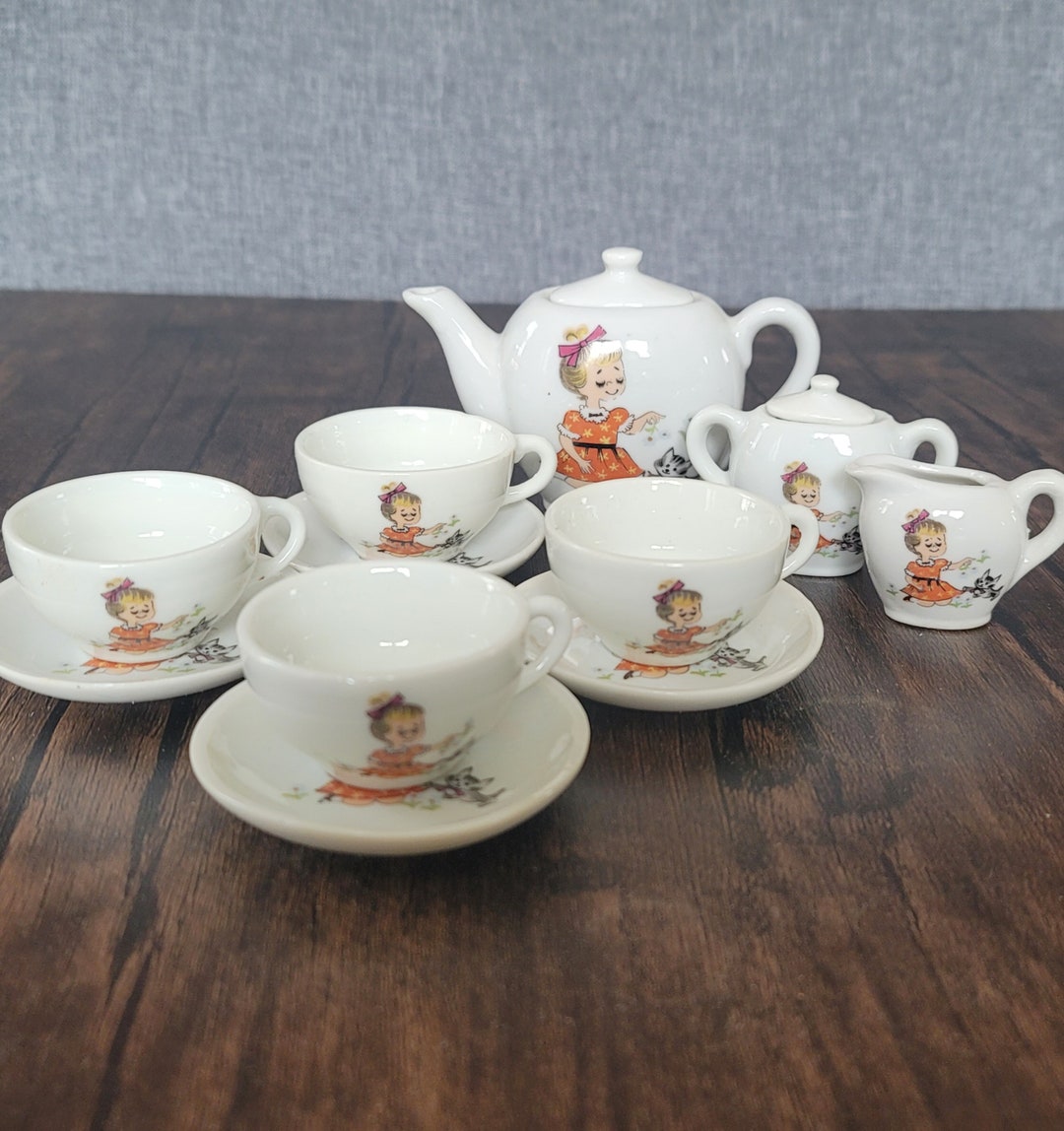 Vintage Tea Set - Girl With Kitty - Etsy