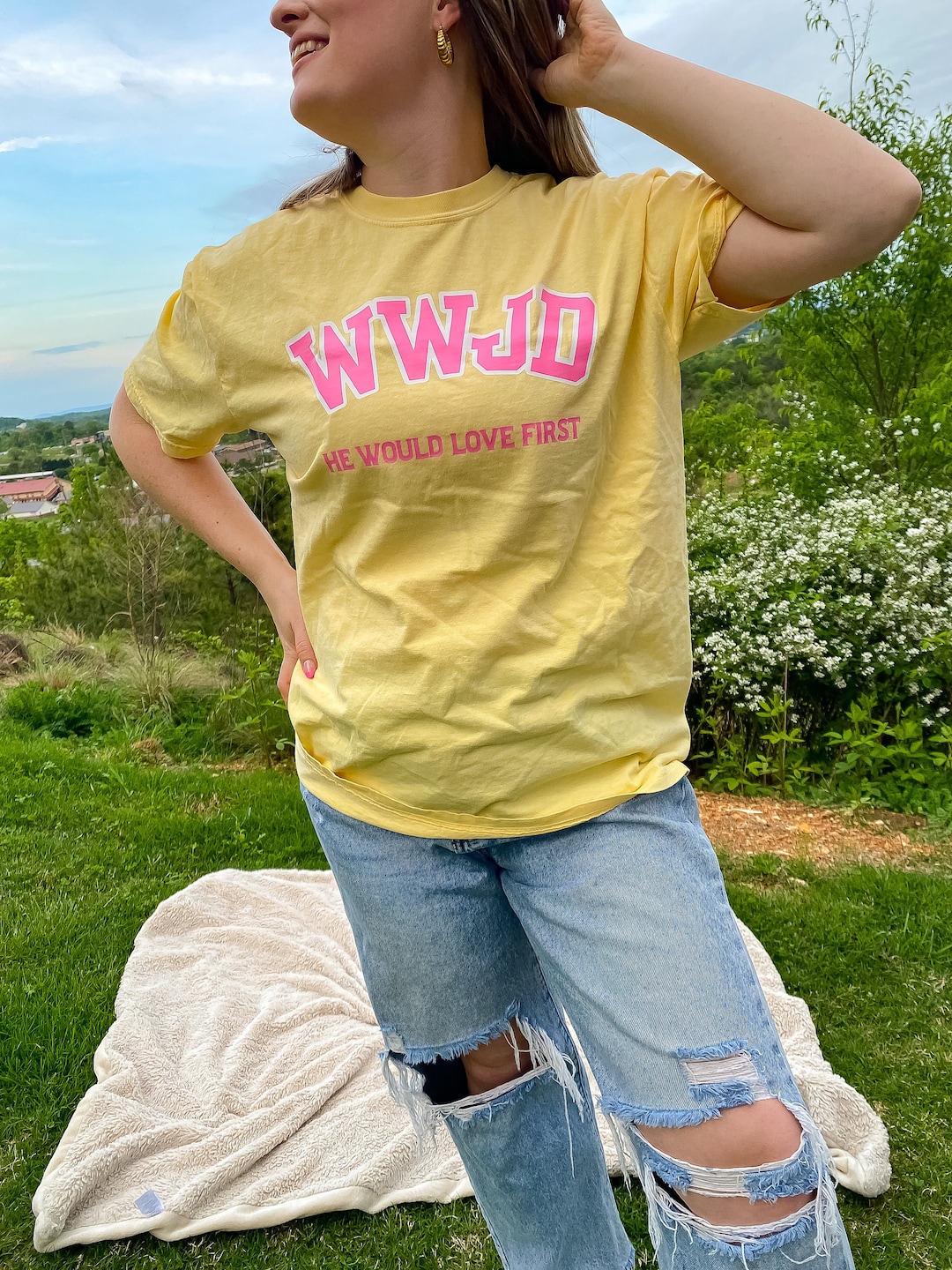 WWJD Tshirt || What Would Jesus Do Tshirt || Christian Tshirt || - Etsy