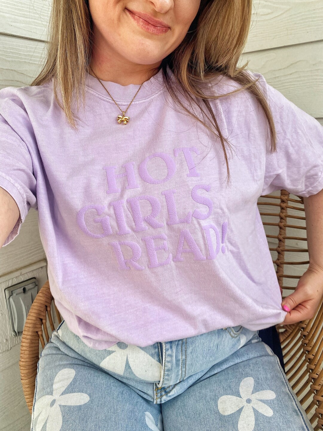 Hot Girls Read Tshirt || Puff Print Tshirt - Etsy