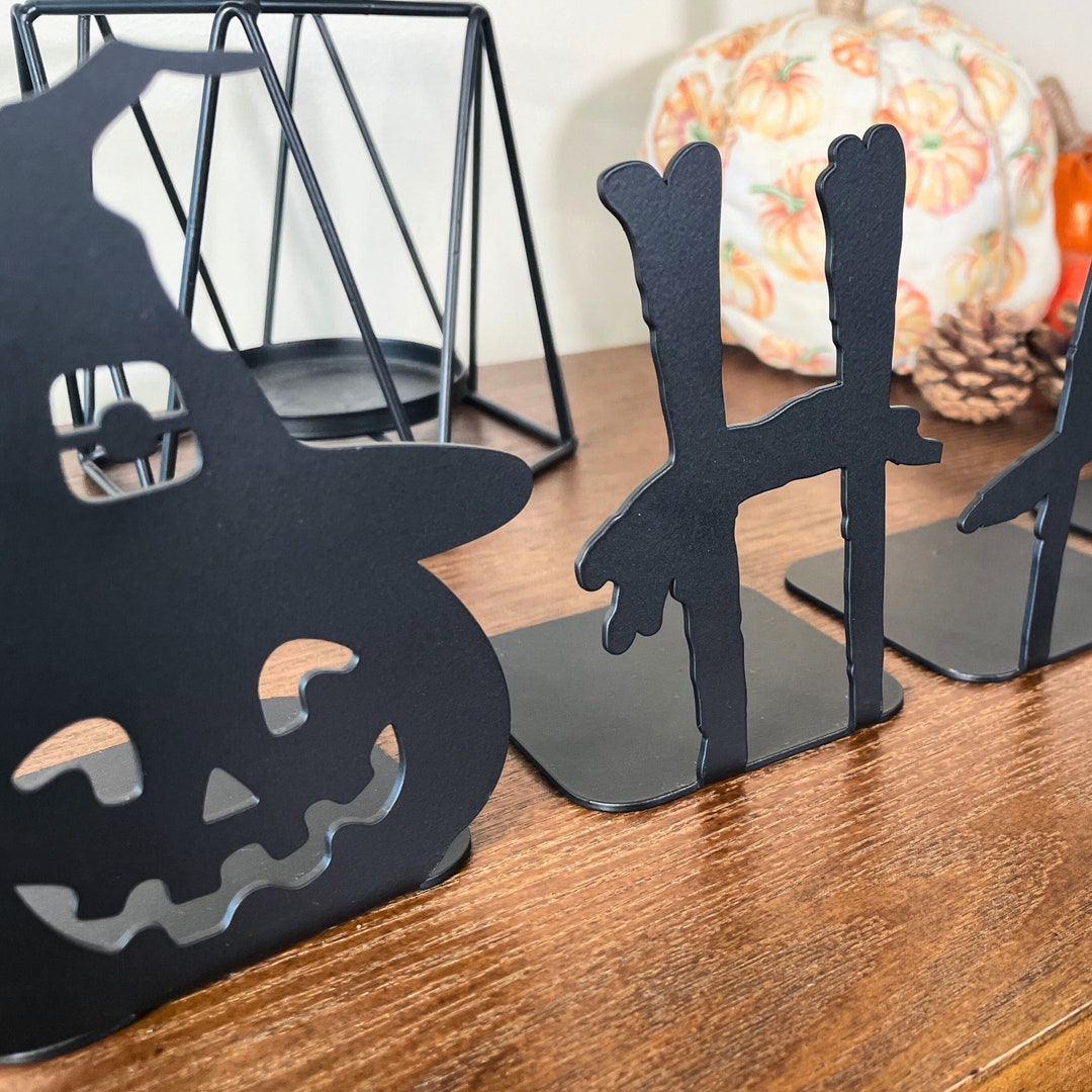 Halloween Sign | Spooky Mantel and Table Stand | 11 Piece Set ...