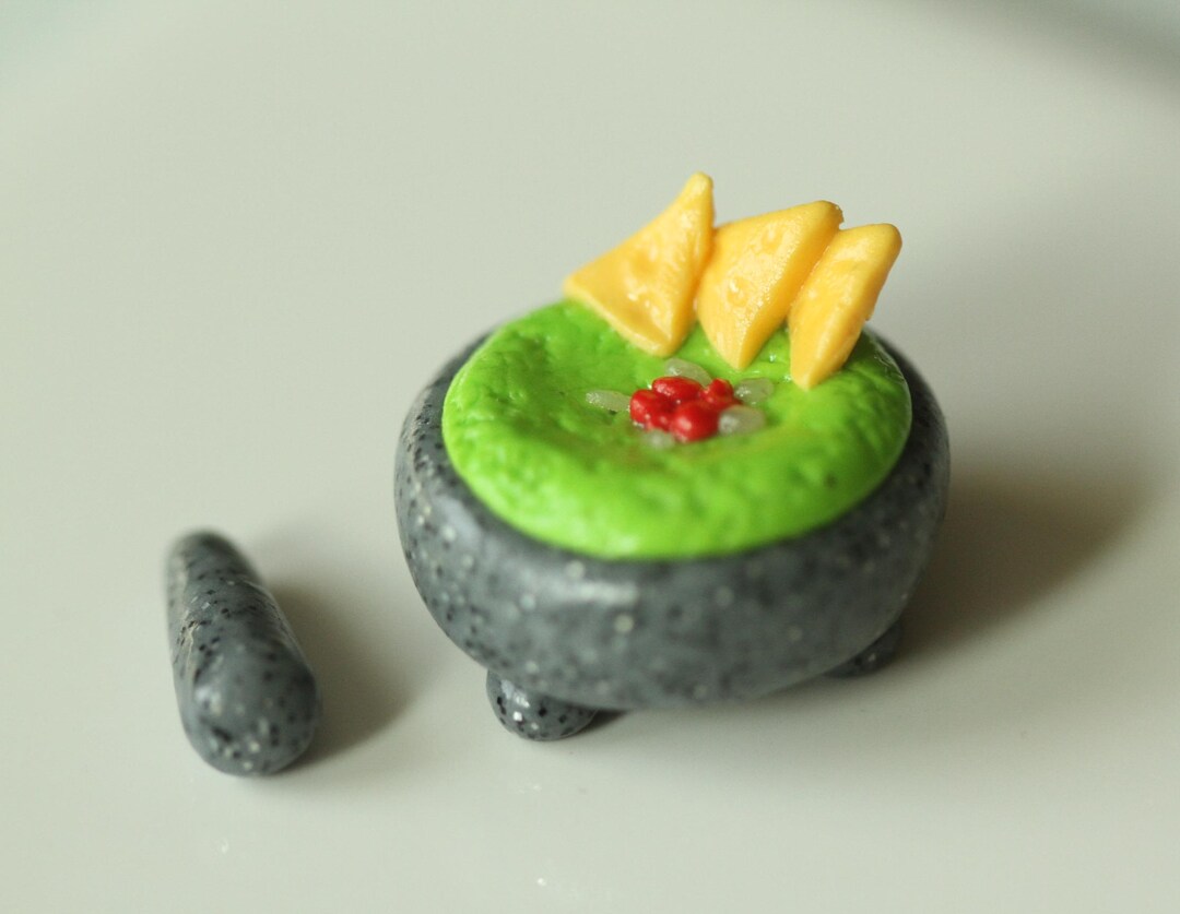 Guacamole Mortar and Pestle/ Guac and Chips/ Guacamole and Chips/ Clay ...