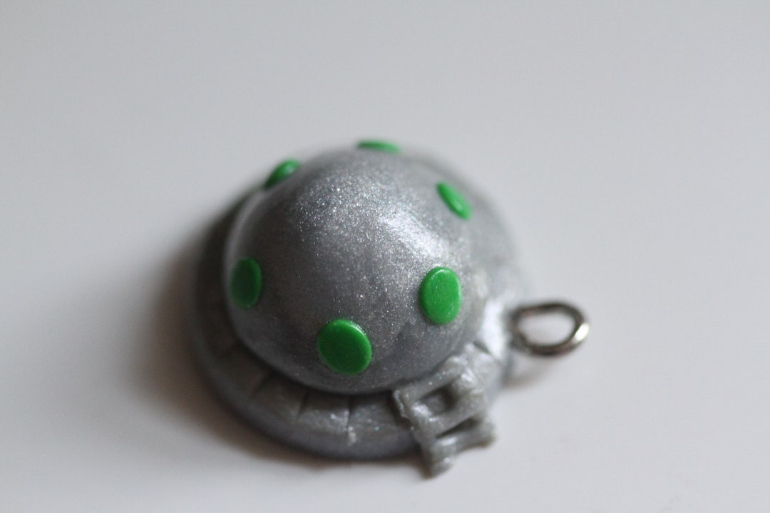 UFO/ UAP/ Polymer Clay UFO/ Alien Space Craft/ Keychain/ Necklace ...