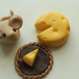 Mouse With Cheese Wheel/ Cheese Wheel/ Mouse/ Clay Mouse/ Mouse With ...