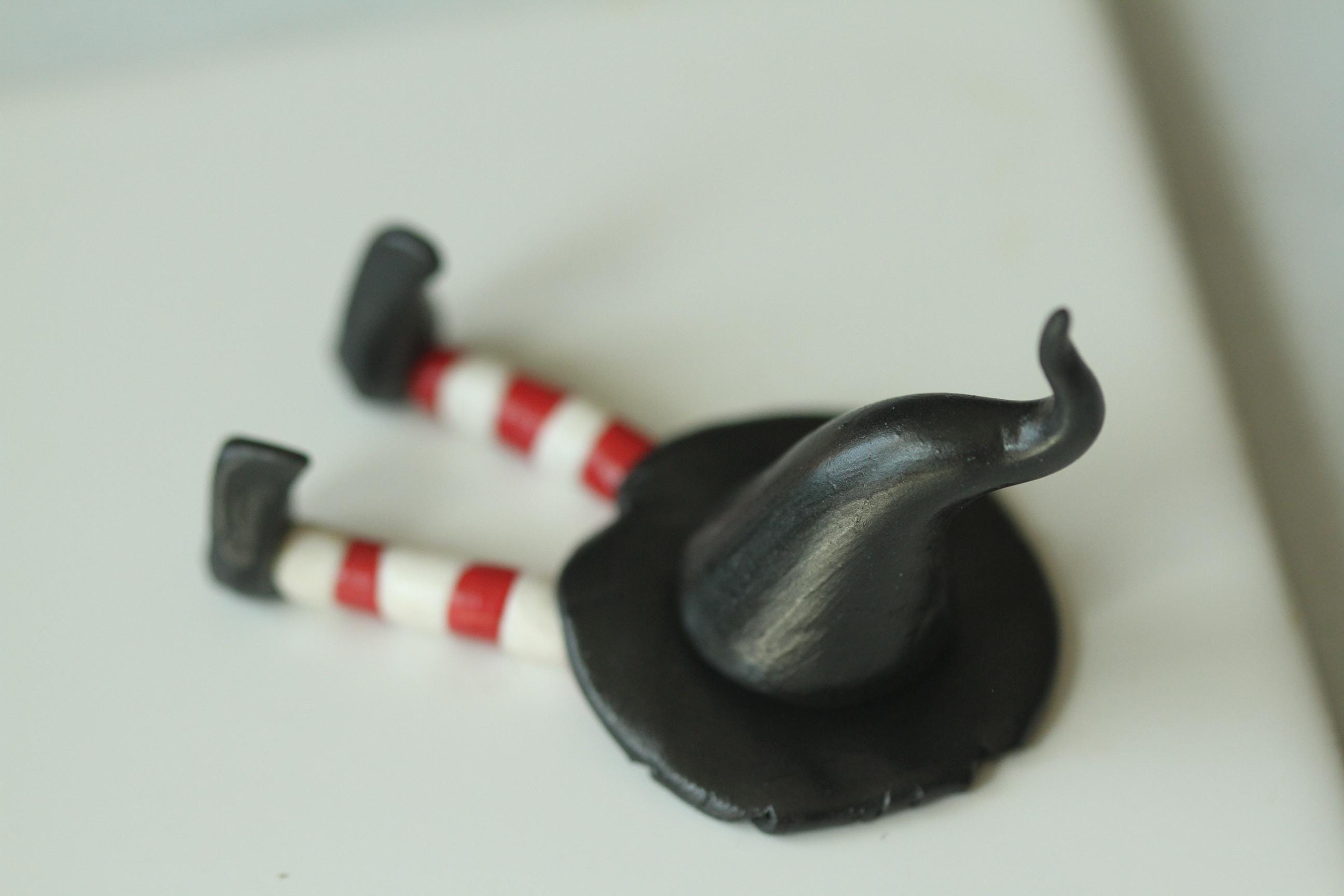 Witch in Hat/ Witch Under Hat/ Clay Witch/ Halloween Witch - Etsy