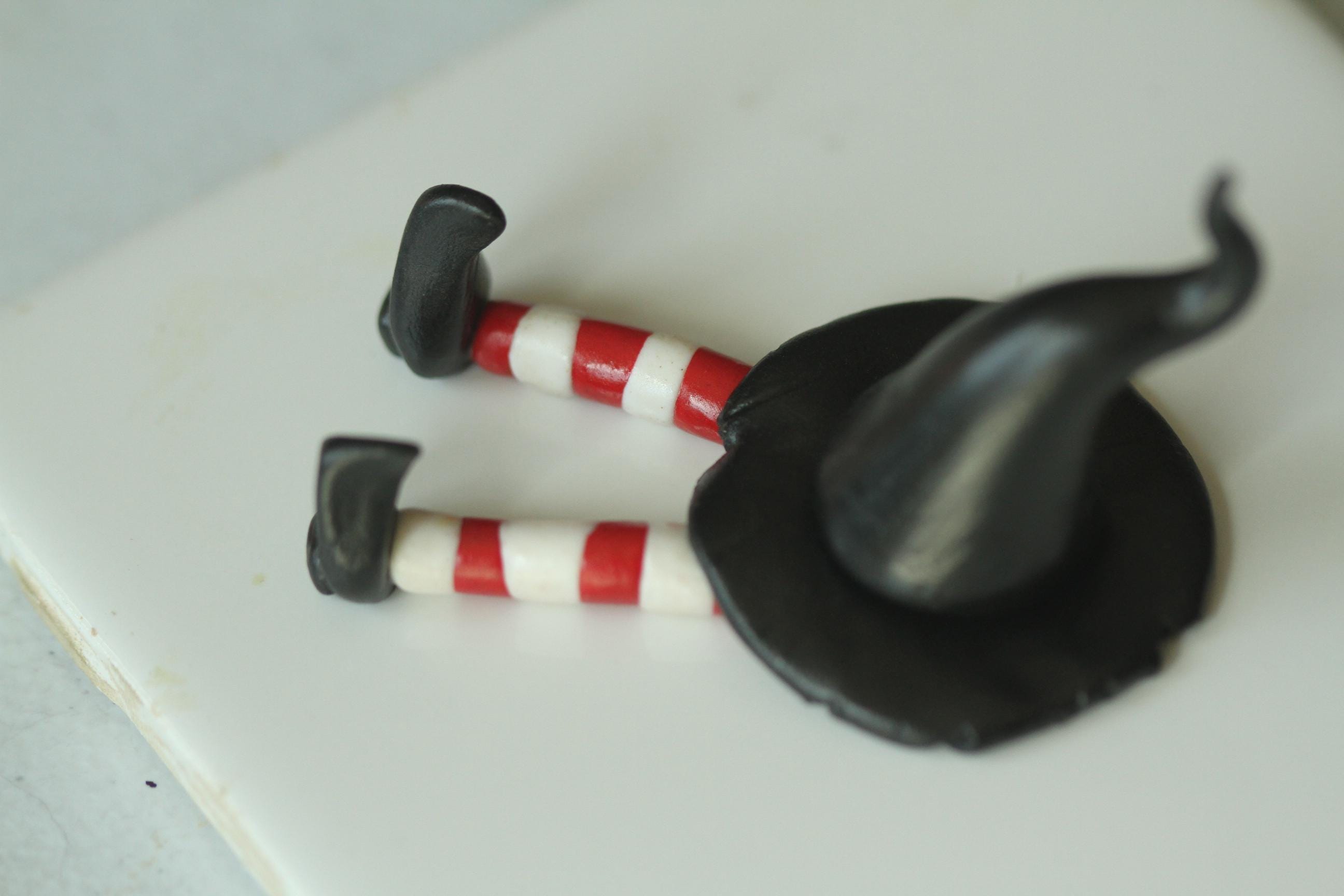 Witch in Hat/ Witch Under Hat/ Clay Witch/ Halloween Witch - Etsy