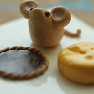 Mouse With Cheese Wheel/ Cheese Wheel/ Mouse/ Clay Mouse/ Mouse With ...