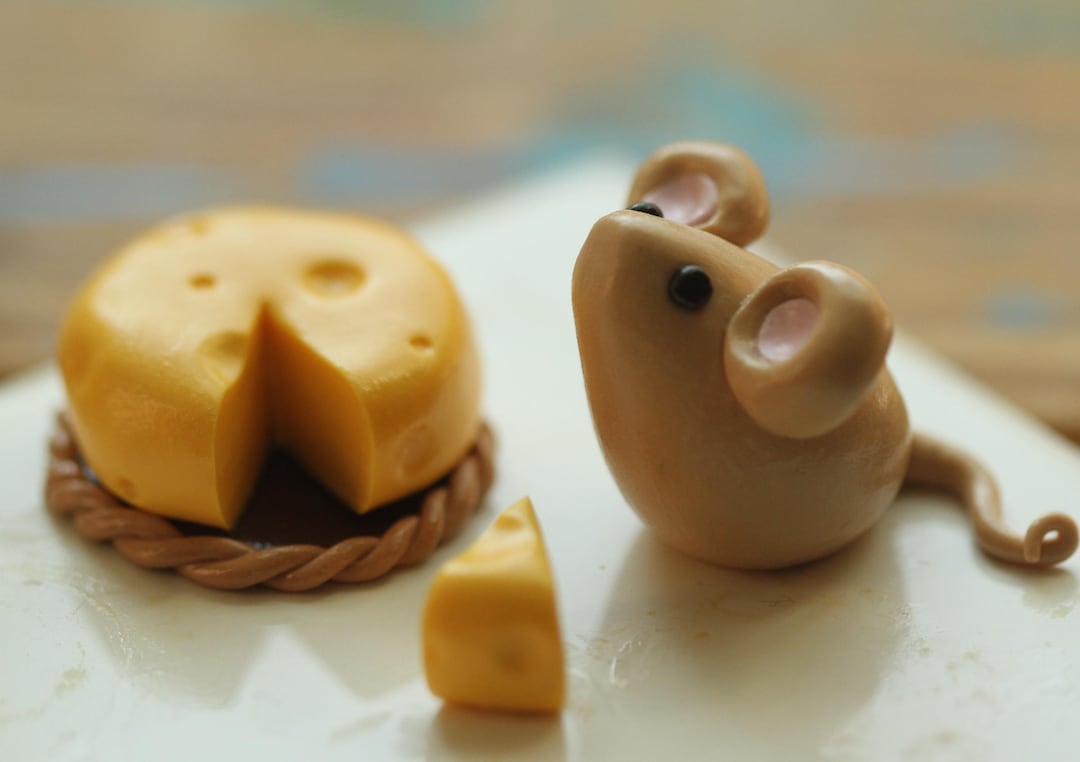 Mouse With Cheese Wheel/ Cheese Wheel/ Mouse/ Clay Mouse/ Mouse With ...