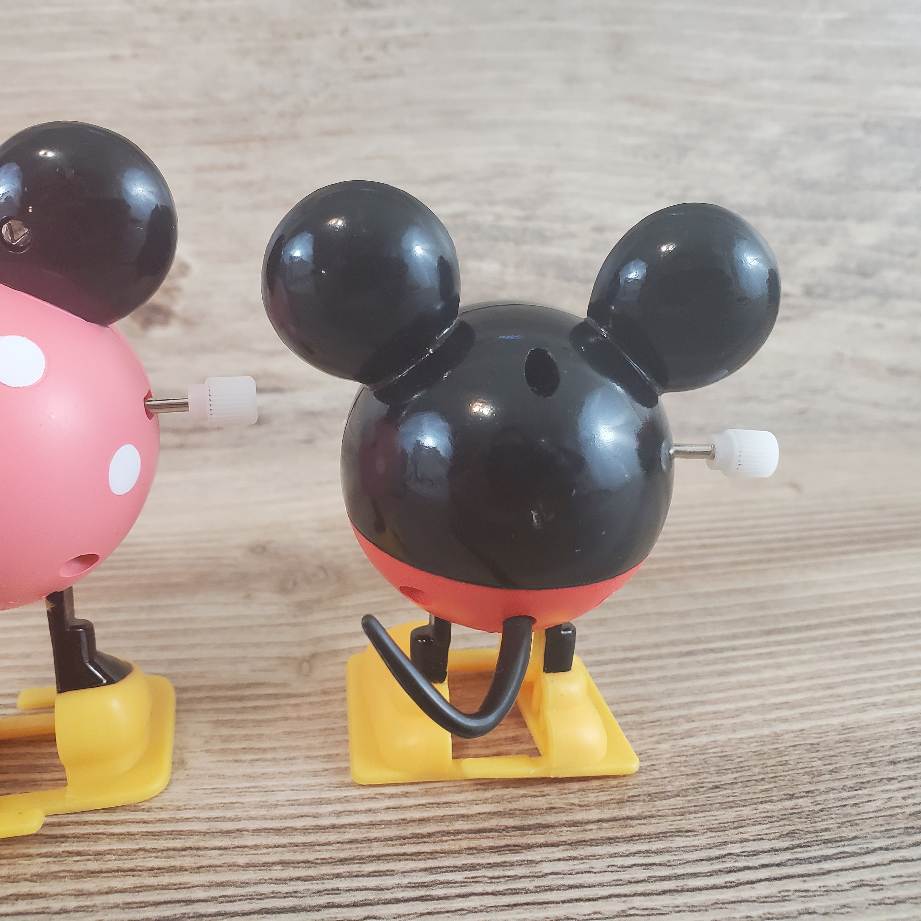 Vintage Mickey and Minnie Mouse Wind up Walking Clock Collectible Toy ...