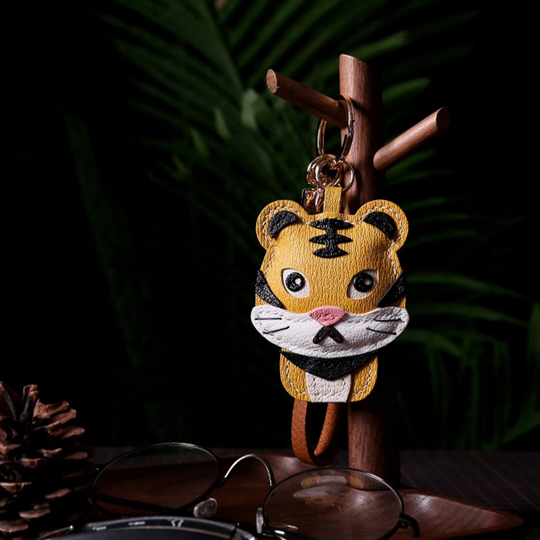 Customized Tiger Die-cut, Cartoon Car Keychain, Handmade DIY Material ...