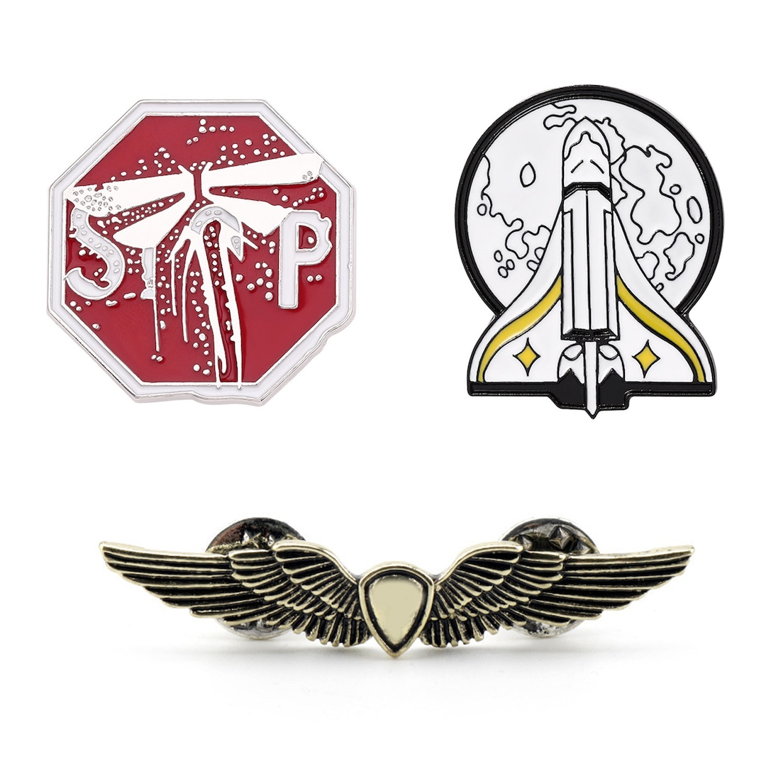 The Last of Us Part 2 Pin Badges, the Last of Us Ellie and Joe Backpack ...