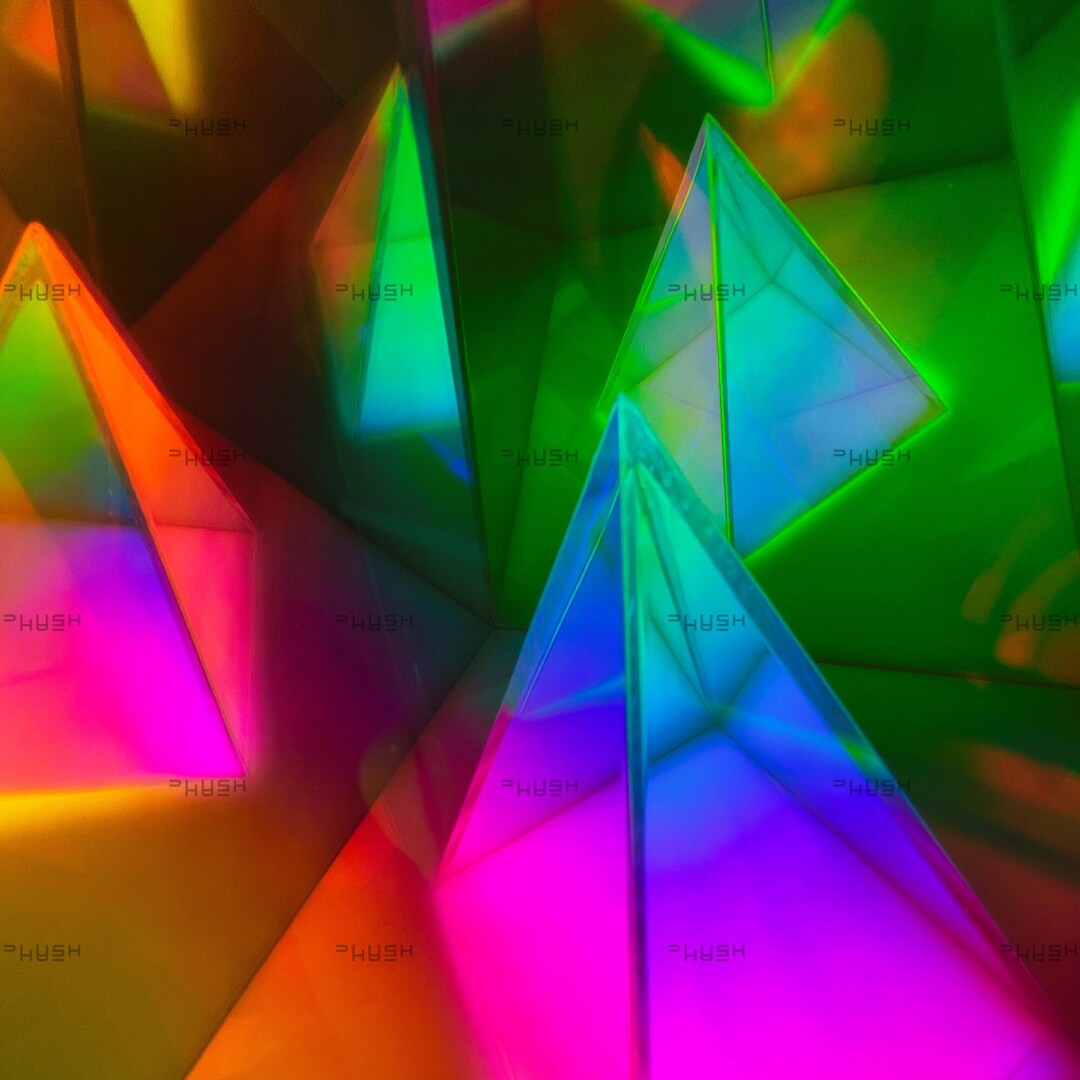 Colourful Infinity Pyramid Desk Lamp Iridescent Dichroic Color Effect ...