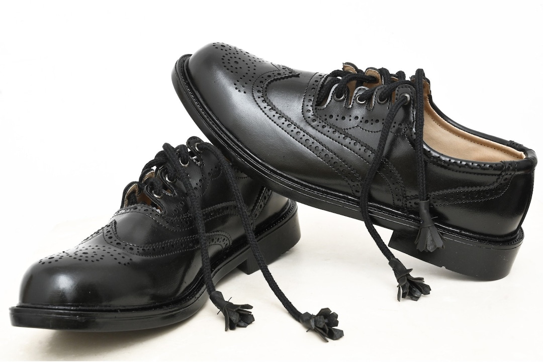 Ghillie Brogues Leather Scottish Kilt Shoes for Kilts - Smart Formal, Comfortable Fit ...