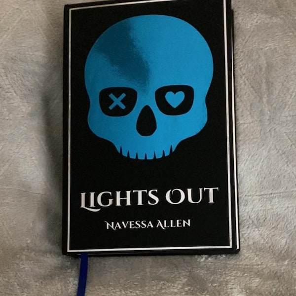 Lights Out Navessa Allen Mask - Etsy