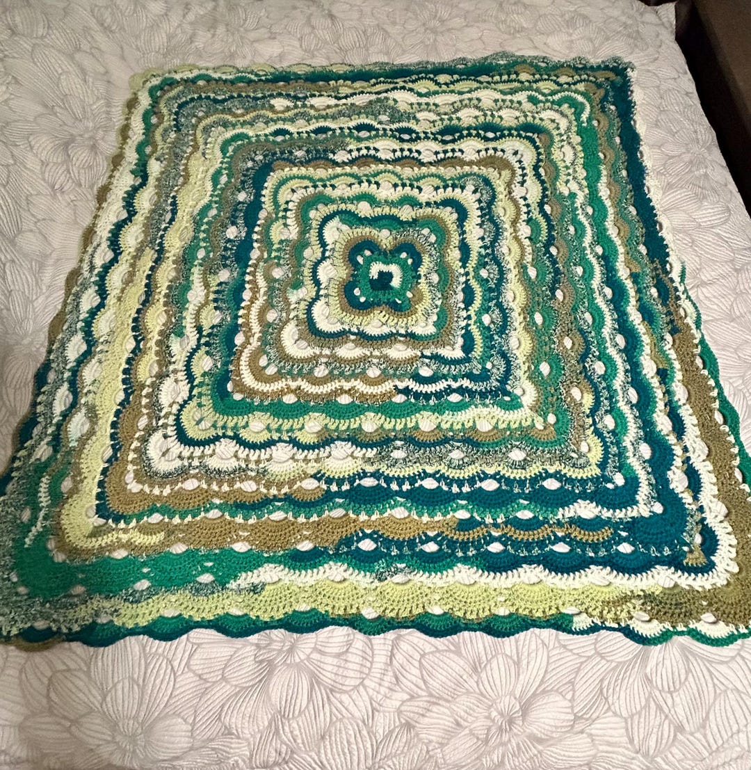 Handmade Crochet Virus Blanket (55x55) - Etsy