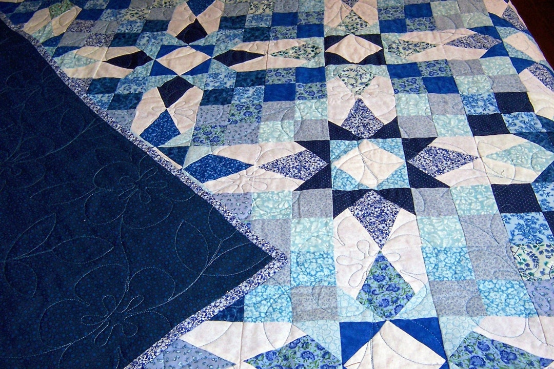 Blooming Blues Patchwork Quilt - Etsy