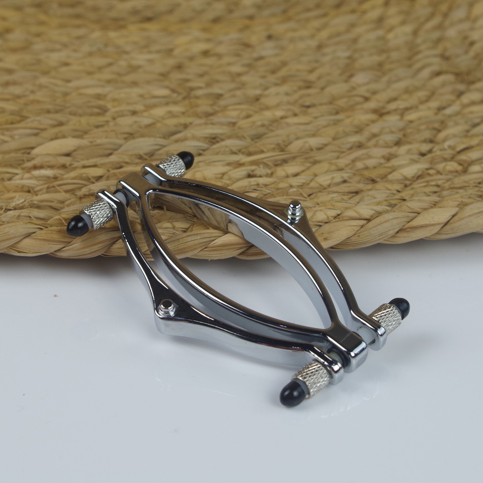 Labia Clip With Electro Shock Set, Bdsm Bondage Torture Clitoris Lips ...