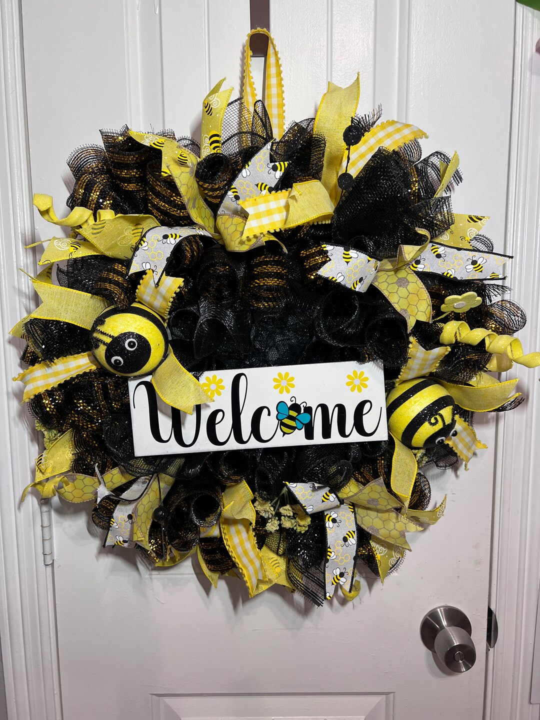 Bumble Bee Wreaths, Bee Wreaths, Welcome Wreaths, Front Door Wreaths ...
