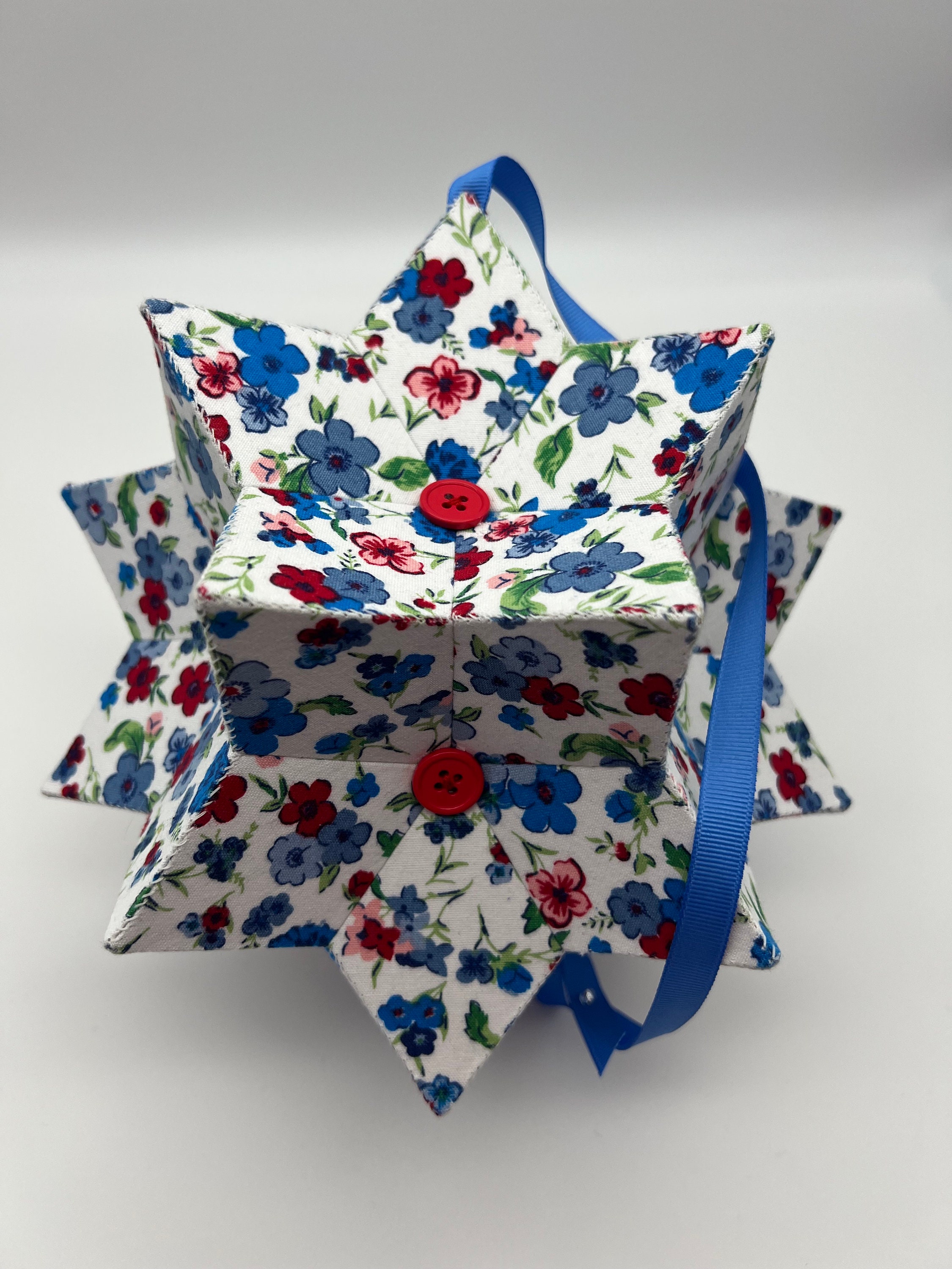 Hanging Moravian Star // Star of Happiness - Handmade - Etsy