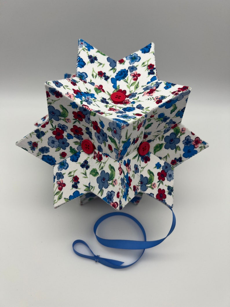 Hanging Moravian Star // Star of Happiness - Handmade - Etsy