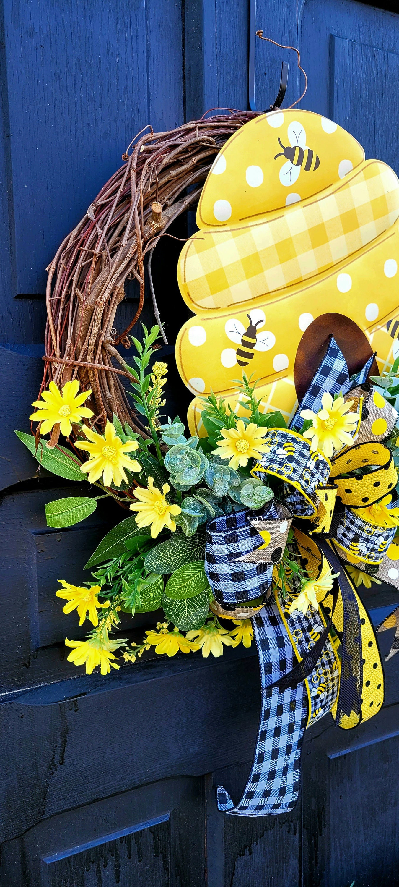 Bee Wreath, Beehive Wreath, Bee Grapevine Wreath, Bees and Flower ...