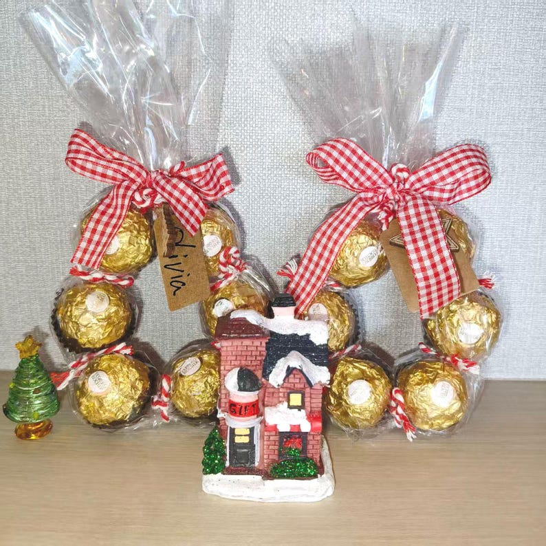 Wedding Favors Handwritten Custom Name Ferrero Rocher Chocolate Wreath ...