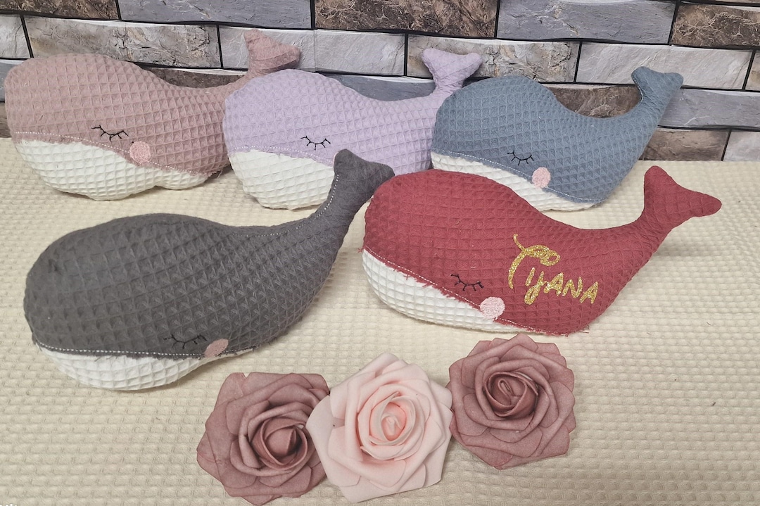 Wal Baby Kissen, Wal- Kuscheltier Walbaby personalisiert - Etsy.de
