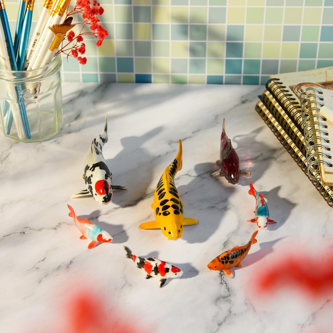 Large Size 25CM to 45CM Koi Fish Figure Resin Figure Collectibles ...