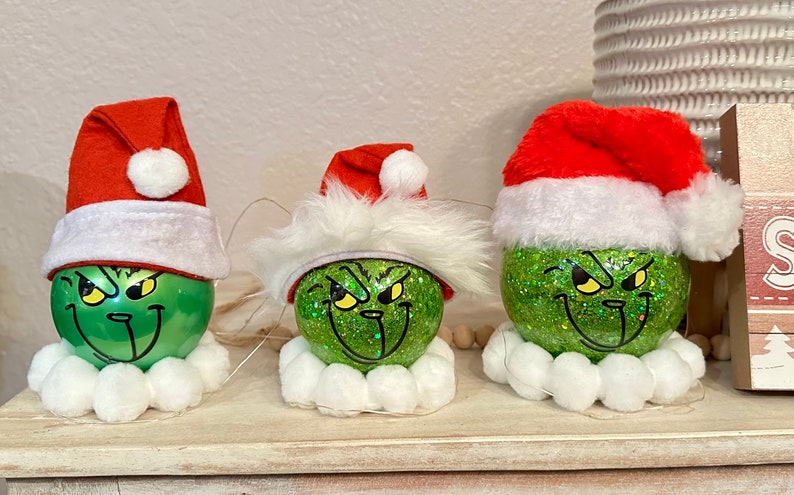 Beautiful Handmade Grinch Christmas Decoration/ornament Makes a ...