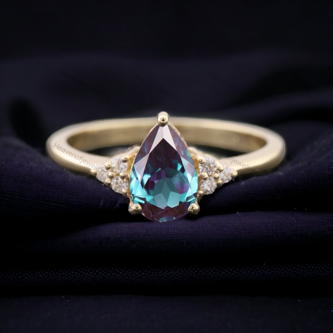 Teardrop Alexandrite Engagement Ring Dainty Alexandrite Ring - Etsy