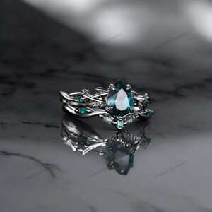 Gothic Black Gold Green Emerald Gold Ring Set 1.25ct Twig Vine Pear ...