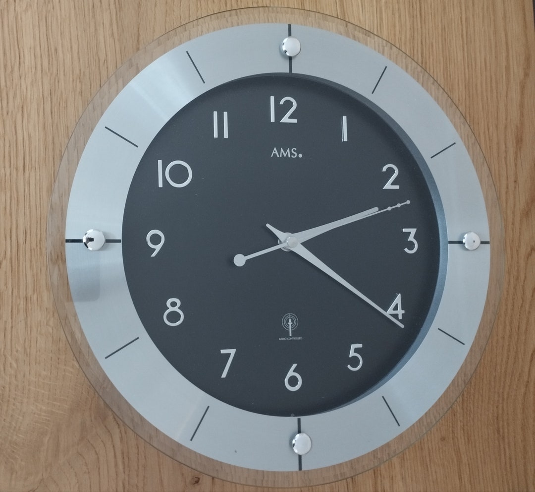Wall Clock 5849 AMS Controlled by Radio Signal, Vintage, Vintage Clock ...