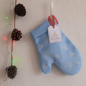 Mitten Shaped Christmas Stocking Sewing Pattern, Instant Download - Etsy