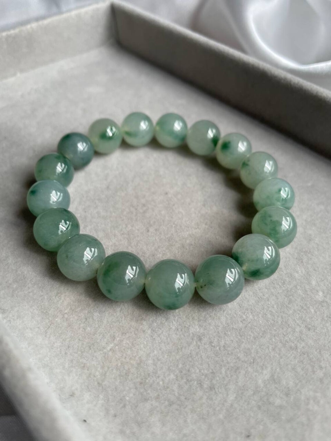 Gradient Green Floating Marble Jadeite Jade Beads Bracelet - Etsy
