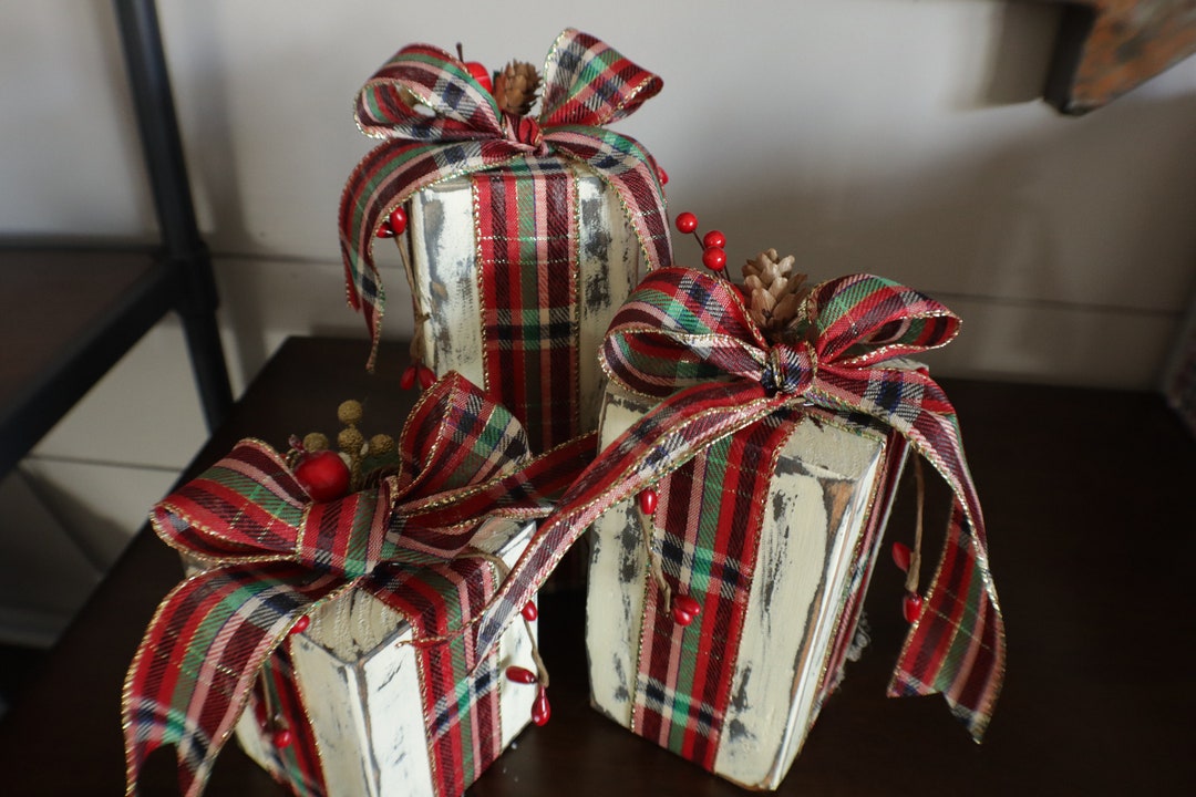 Rustic Creamy White Christmas Wood Present Box With Checkered Ribbon - Etsy