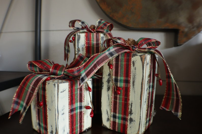 Rustic Creamy White Christmas Wood Present Box With Checkered Ribbon - Etsy