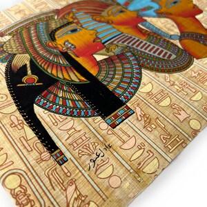 Cleopatra-tutankhamen-nefertiti • Cleopatra in Royal Vulture Crown ...