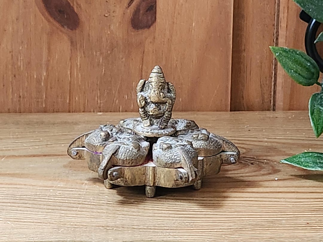 Vintage Indian Brass Kumkum Tikka Box - Etsy