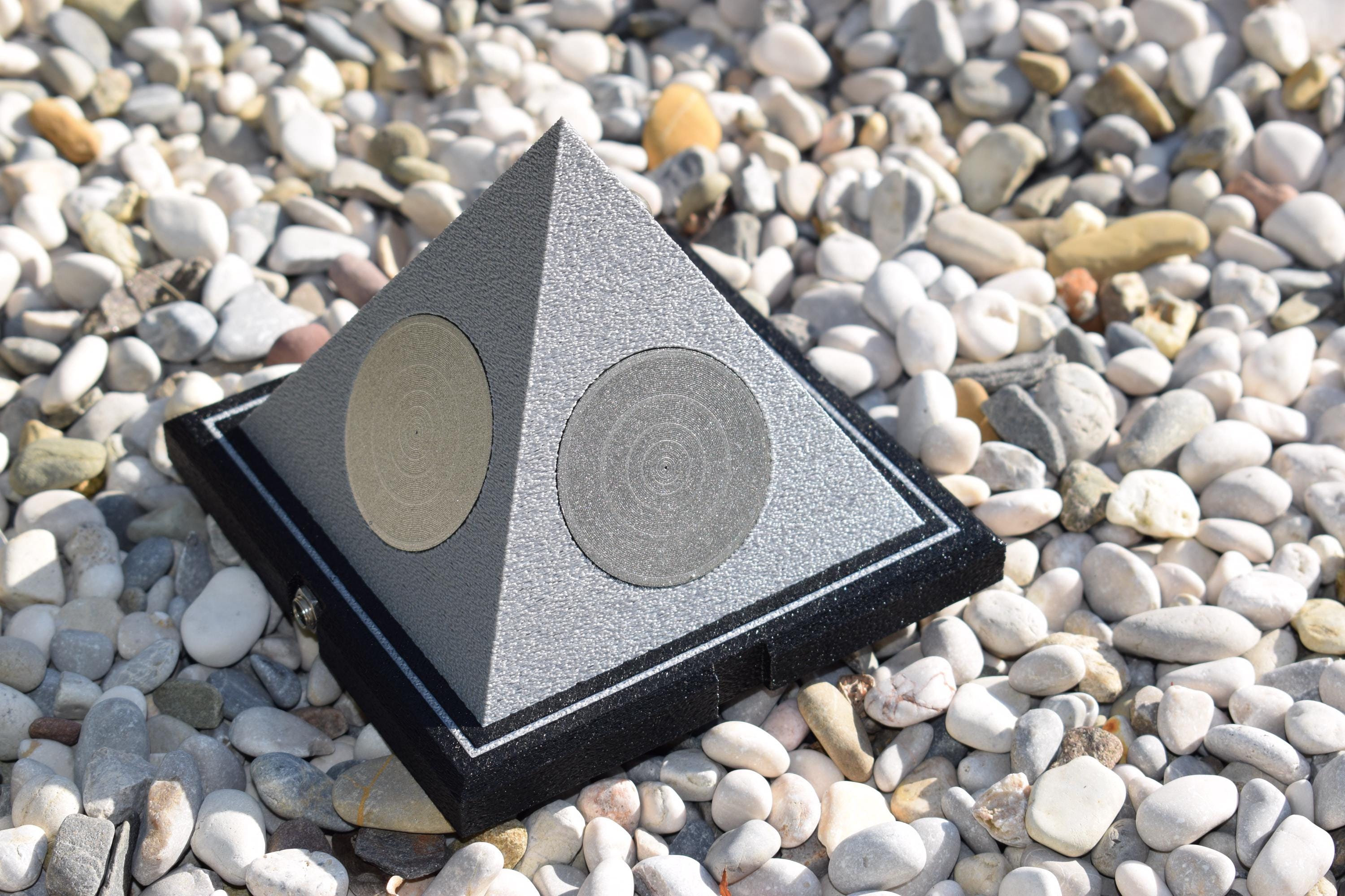 Pyramid Schumann Generator, Tesla Coils, 7.83hz, Pyramid Power, Sacred ...