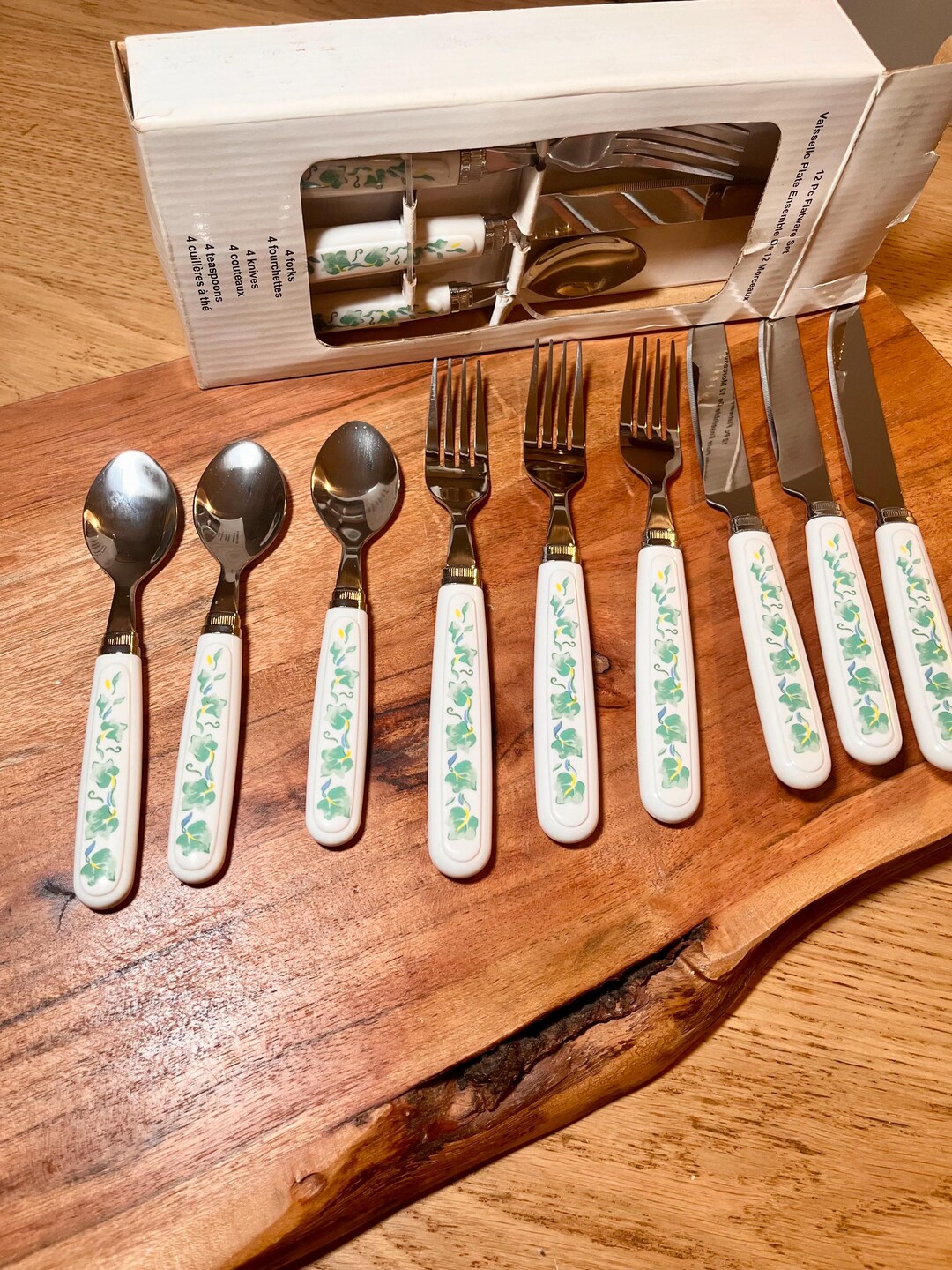 Corelle Callaway 12-piece Stainless Steel Flatware Set – Original Box ...